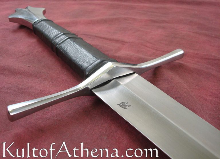 Darksword Armory Two Handed Gothic Sword with Integrated Sword Belt