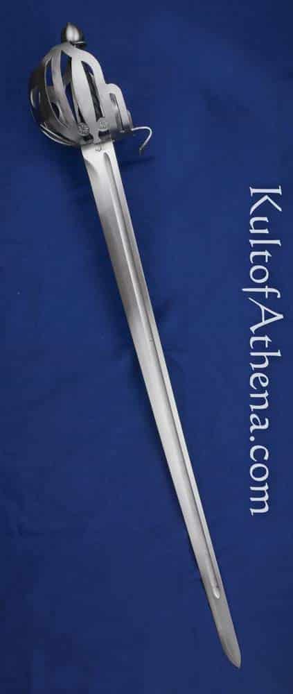 Scottish Swords, Weapons, Armor & Clothing - Kult of Athena