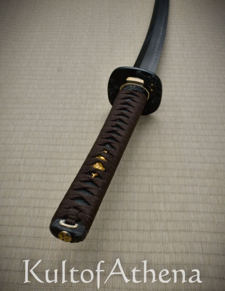 Dragon King - Kinryu Katana #4 - Kult of Athena
