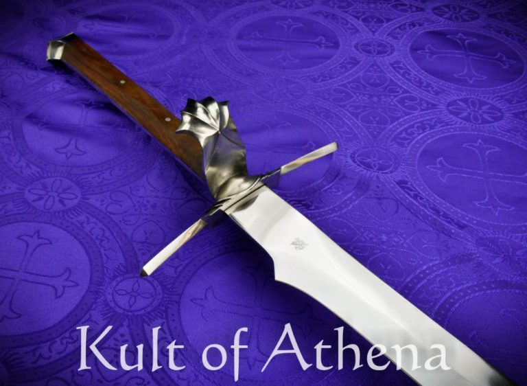 Darksword Armory - The Knochenbrecher Kriegsmesser with Black Scabbard - Kult of Athena