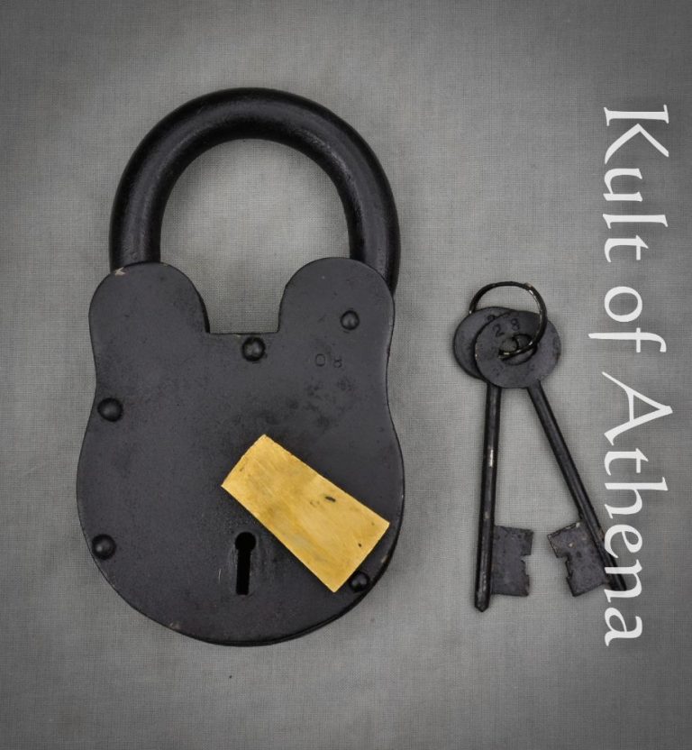 Giant Medieval Iron Padlock with Brass Lockplate - Deepeeka - Kult of ...